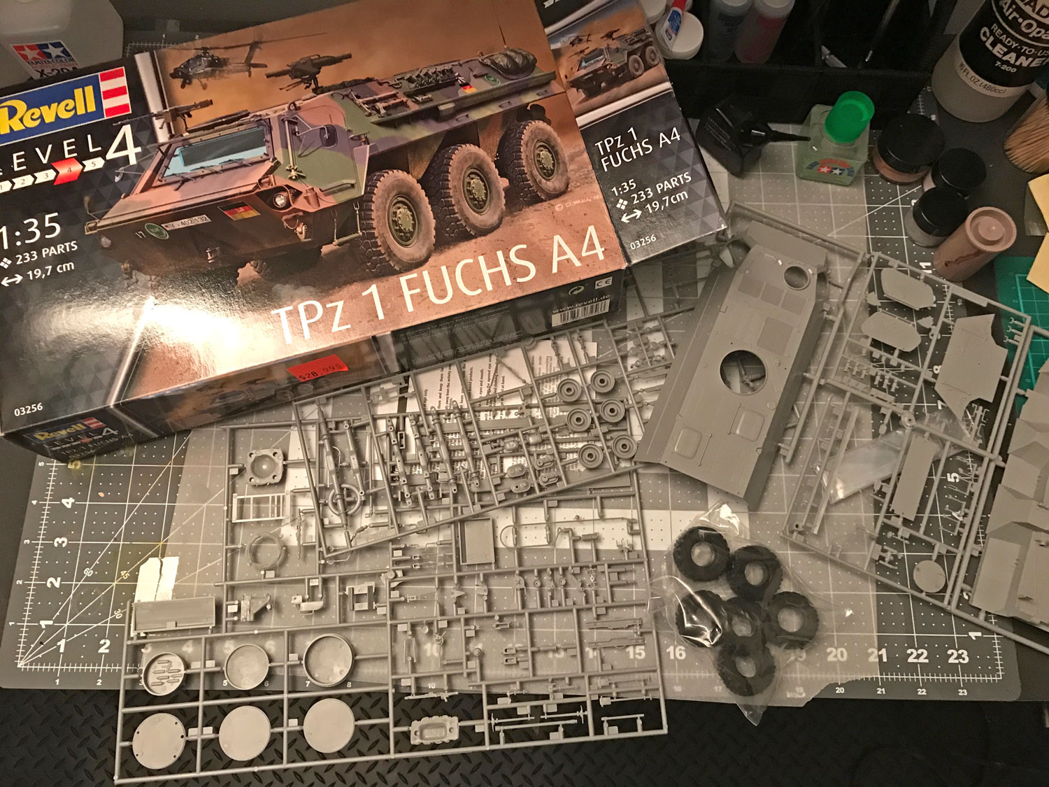 TPZ 1 Fuchs A4 1/35" from Revell - Scale Models Creation